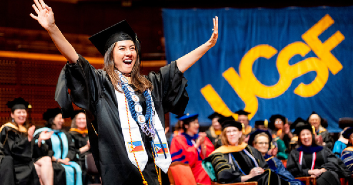 Commencement 2024 600x400.png?itok=8tiu85sX